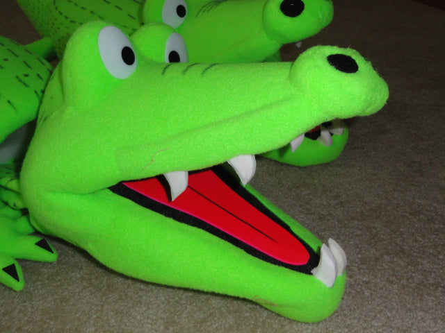 Blacklight Alligator puppet – Out of the Box Puppets